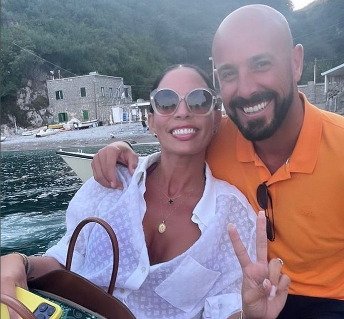 FOTO ZOOM - L'ex azzurro Reina e sua moglie Yolanda a Massa Lubrense